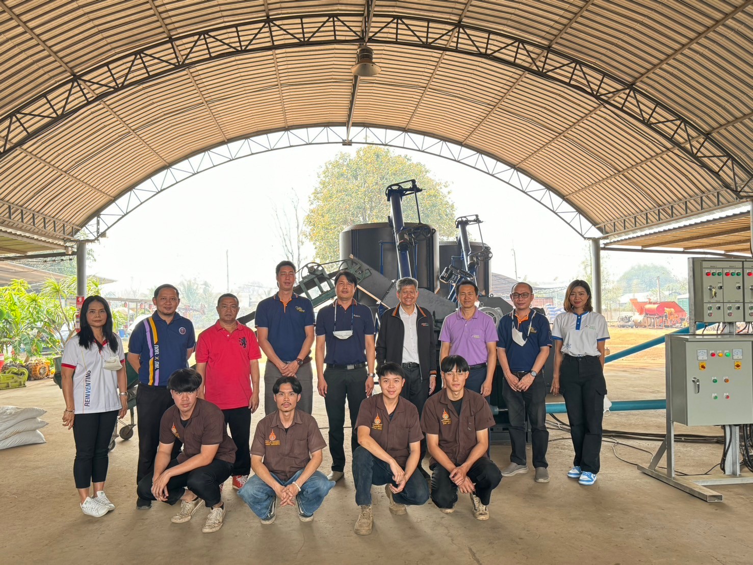 มทร.ล้านนาดำเนินงานโครงการพัฒนาเครื่องบดถ่านลีโอนาไดต์สำหรับกระบวนการ ...